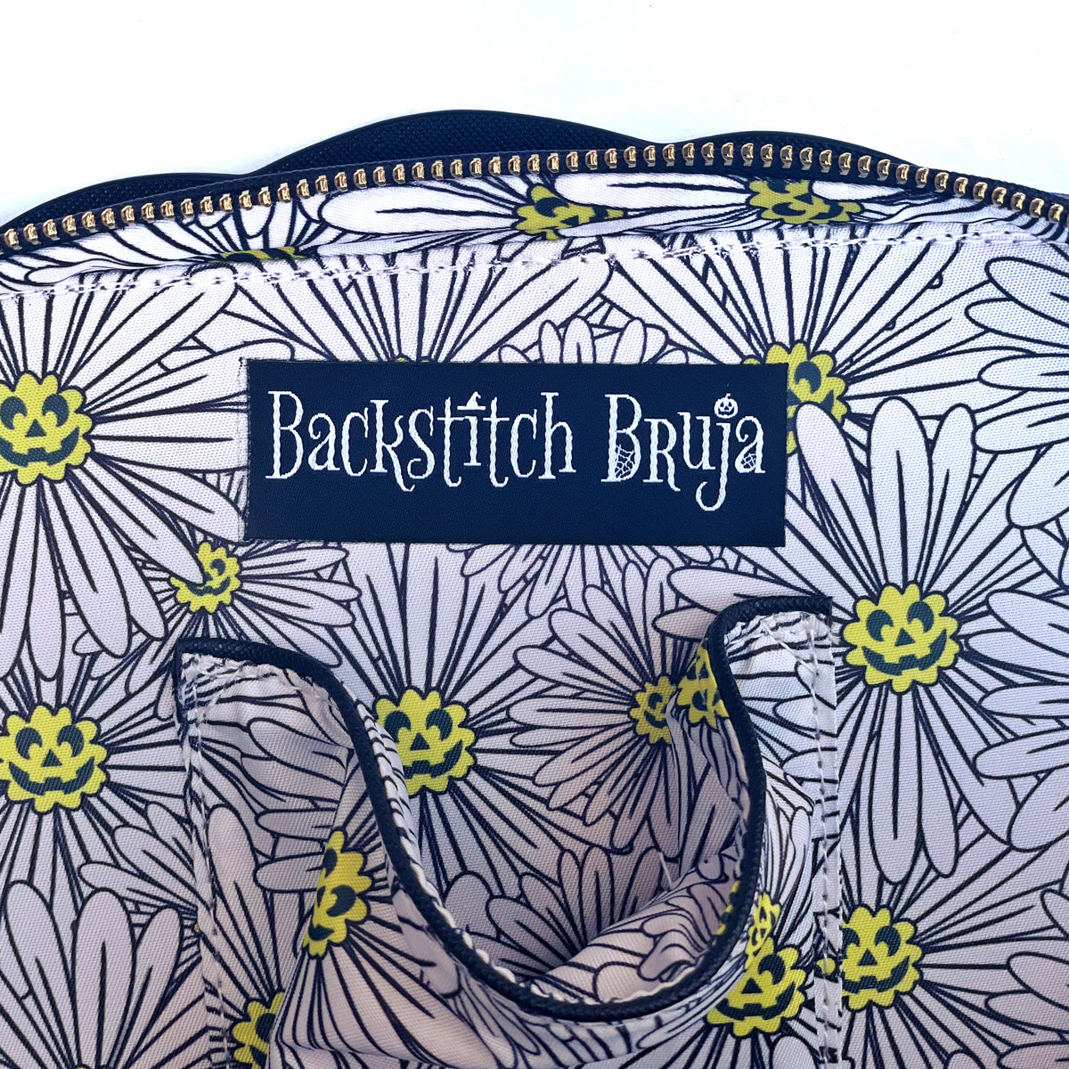 Black Springoween bag – Backstitch Bruja