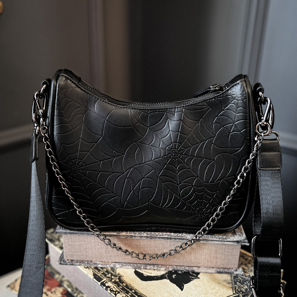 Ruby chain crossbody bag – Backstitch Bruja